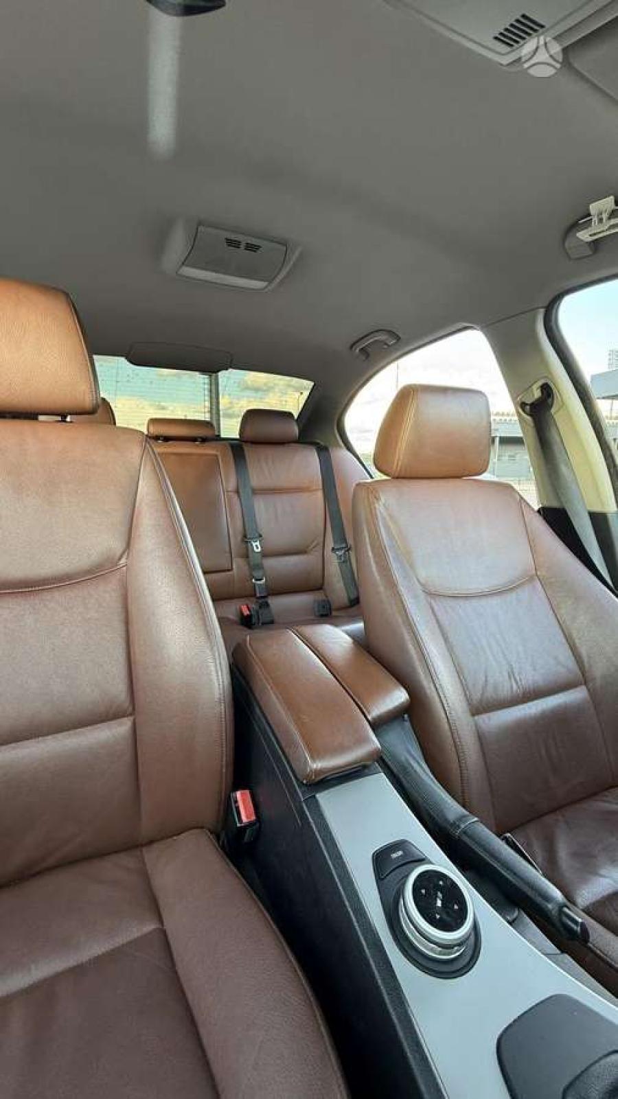 Grey BMW 320 2007 in Jonava, with an engine capacity of 2.00 L and mileage of 277 thousand km for 4000 €, photo 8 on AUTOMOTO.COM.LV