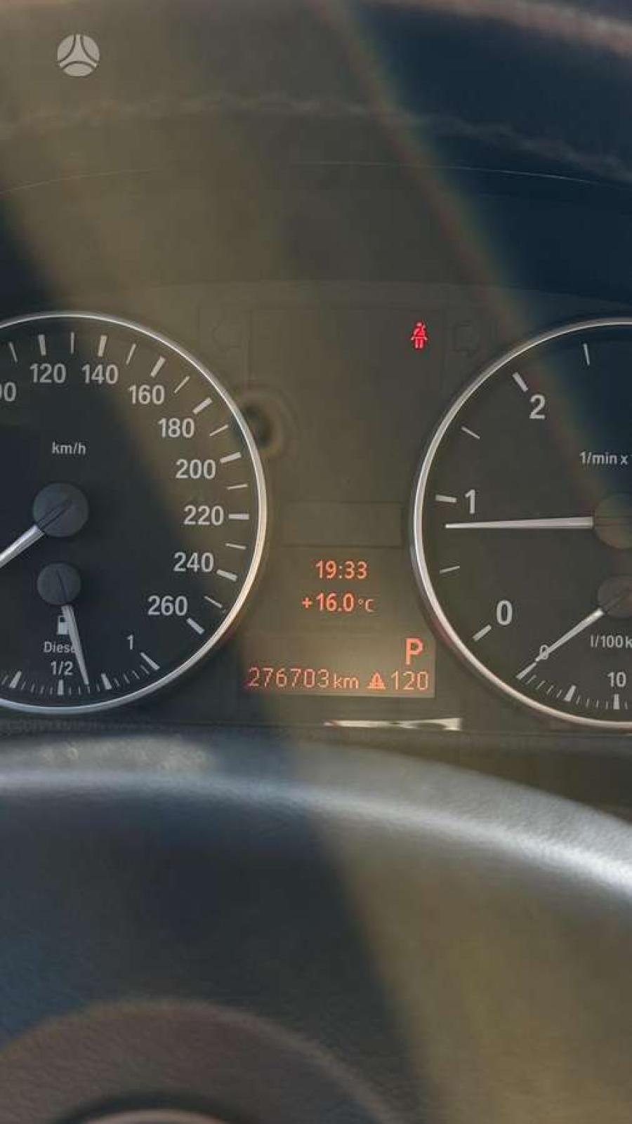 Grey BMW 320 2007 in Jonava, with an engine capacity of 2.00 L and mileage of 277 thousand km for 4000 €, photo 17 on AUTOMOTO.COM.LV