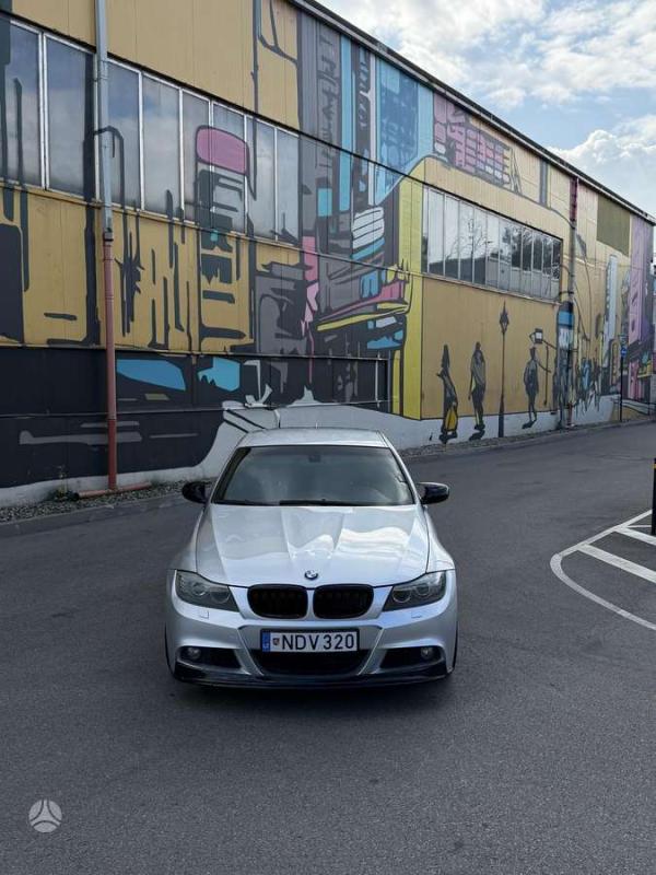 Pelēks BMW 320 2007 Viļņa, ar dzinēja tilpumu 2.00 L un nobraukumu 285 tūkst. km par 6300 €, foto 3 vietnē AUTOMOTO.COM.LV