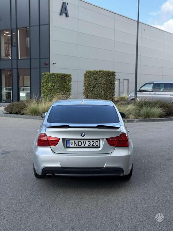 Pelēks BMW 320 2007 Viļņa, ar dzinēja tilpumu 2.00 L un nobraukumu 285 tūkst. km par 6300 €, foto 8 vietnē AUTOMOTO.COM.LV
