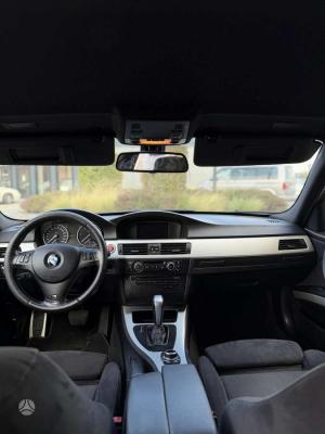 Grey BMW 320 2007 in Vilnius, with an engine capacity of 2.00 L and mileage of 285 thousand km for 6300 €, photo 10 on AUTOMOTO.COM.LV