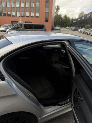 Grey BMW 320 2007 in Vilnius, with an engine capacity of 2.00 L and mileage of 285 thousand km for 6300 €, photo 15 on AUTOMOTO.COM.LV