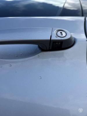 Grey BMW 320 2007 in Vilnius, with an engine capacity of 2.00 L and mileage of 285 thousand km for 6300 €, photo 16 on AUTOMOTO.COM.LV