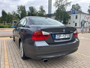 Grey BMW 320 2007 in Riga, with an engine capacity of 2.00 L and mileage of 299 thousand km for 3500 €, photo 6 on AUTOMOTO.COM.LV
