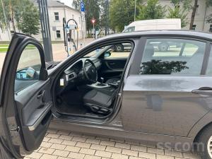 Grey BMW 320 2007 in Riga, with an engine capacity of 2.00 L and mileage of 299 thousand km for 3500 €, photo 8 on AUTOMOTO.COM.LV
