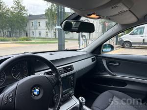 Grey BMW 320 2007 in Riga, with an engine capacity of 2.00 L and mileage of 299 thousand km for 3500 €, photo 15 on AUTOMOTO.COM.LV