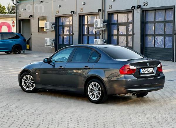 Pelēks BMW 320 2008 Rīga, ar dzinēja tilpumu 2.00 L un nobraukumu 0 tūkst. km par 3900 €, foto 4 vietnē AUTOMOTO.COM.LV
