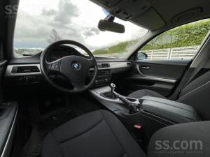Grey BMW 320 2008 in Riga, with an engine capacity of 2.00 L and mileage of 235 thousand km for 3550 €, photo 6 on AUTOMOTO.COM.LV