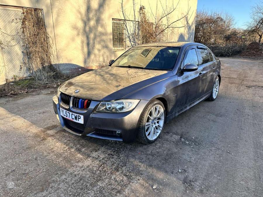 Grey BMW 320 2008 in Vilnius, with an engine capacity of 2.00 L and mileage of 264 thousand km for 2300 €, photo 1 on AUTOMOTO.COM.LV