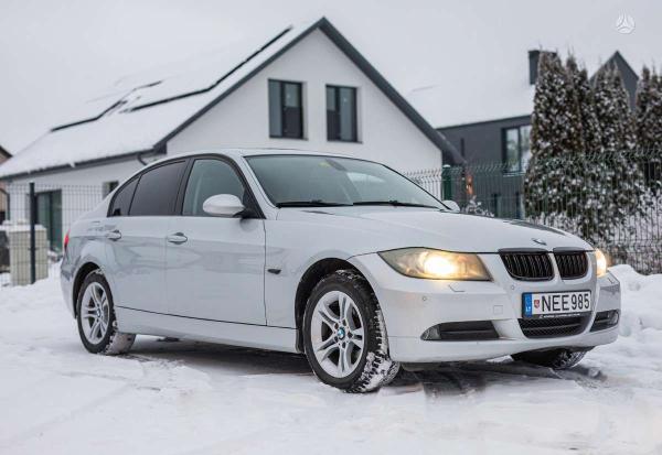 Grey BMW 320 2008 in Kaunas, with an engine capacity of 2.00 L and mileage of 259 thousand km for 4950 €, photo 1 on AUTOMOTO.COM.LV