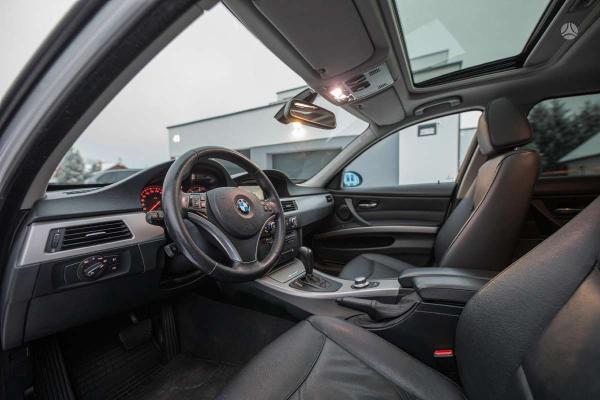Grey BMW 320 2008 in Kaunas, with an engine capacity of 2.00 L and mileage of 259 thousand km for 4950 €, photo 8 on AUTOMOTO.COM.LV