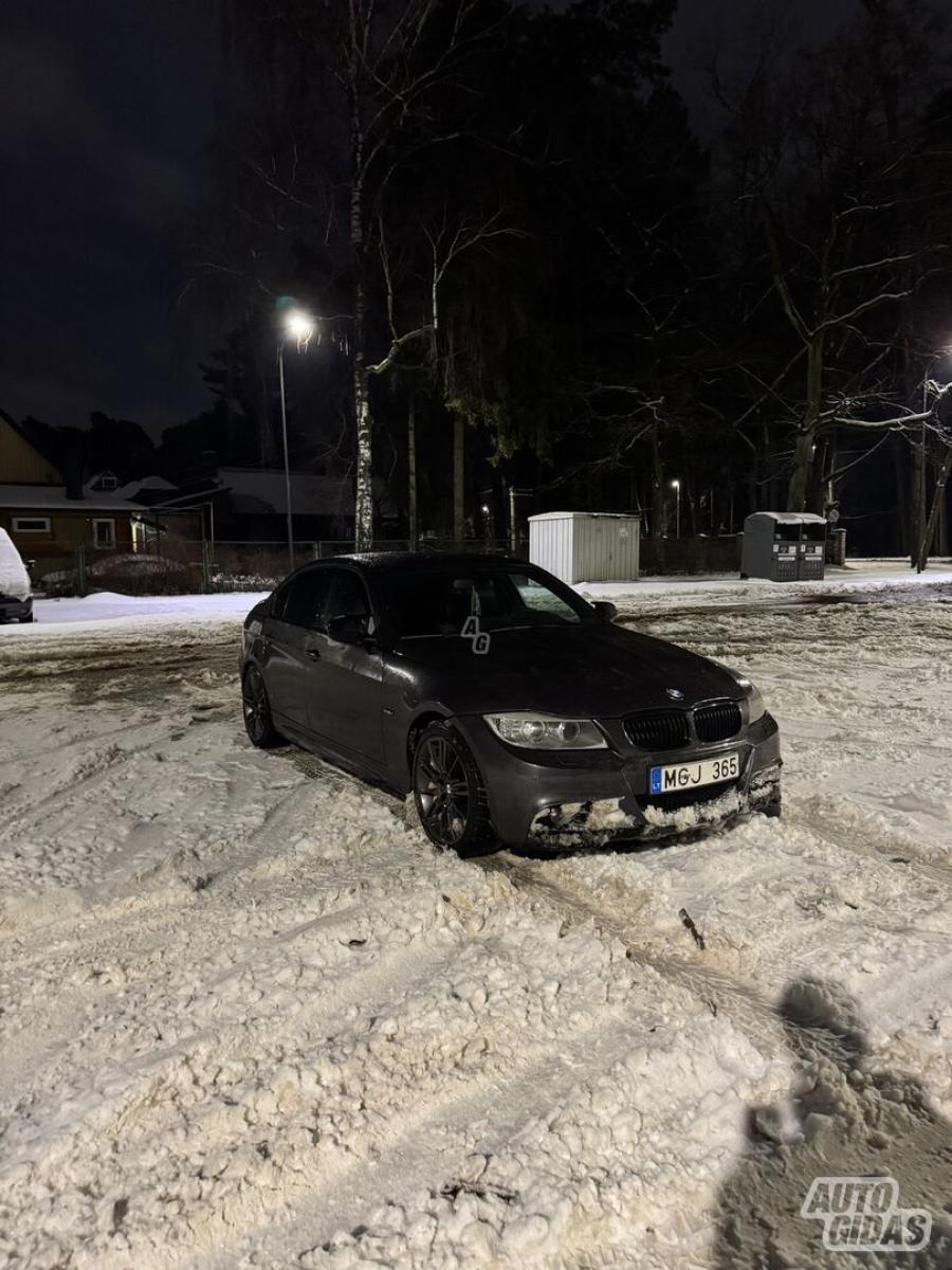 Pelēks BMW 320 2008 Kauņa, ar dzinēja tilpumu 2.00 L un nobraukumu 300 tūkst. km par 4600 €, foto 2 vietnē AUTOMOTO.COM.LV