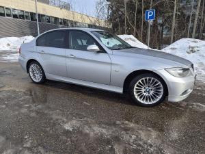 Grey BMW 320 2008 in Vilnius, with an engine capacity of 2.00 L and mileage of 255 thousand km for 3500 €, photo 9 on AUTOMOTO.COM.LV