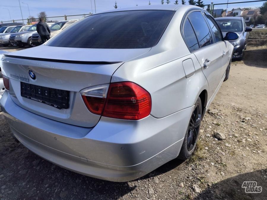 Grey BMW 320 2008 in Utena, with an engine capacity of 2.00 L and mileage of 220 thousand km for 1990 €, photo 7 on AUTOMOTO.COM.LV