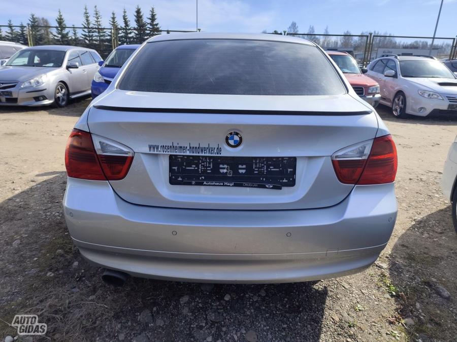 Grey BMW 320 2008 in Utena, with an engine capacity of 2.00 L and mileage of 220 thousand km for 1990 €, photo 8 on AUTOMOTO.COM.LV