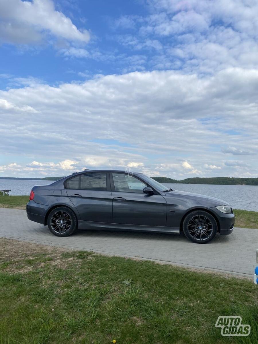 Grey BMW 320 2008 in Kaunas, with an engine capacity of 2.00 L and mileage of 433 thousand km for 3000 €, photo 9 on AUTOMOTO.COM.LV
