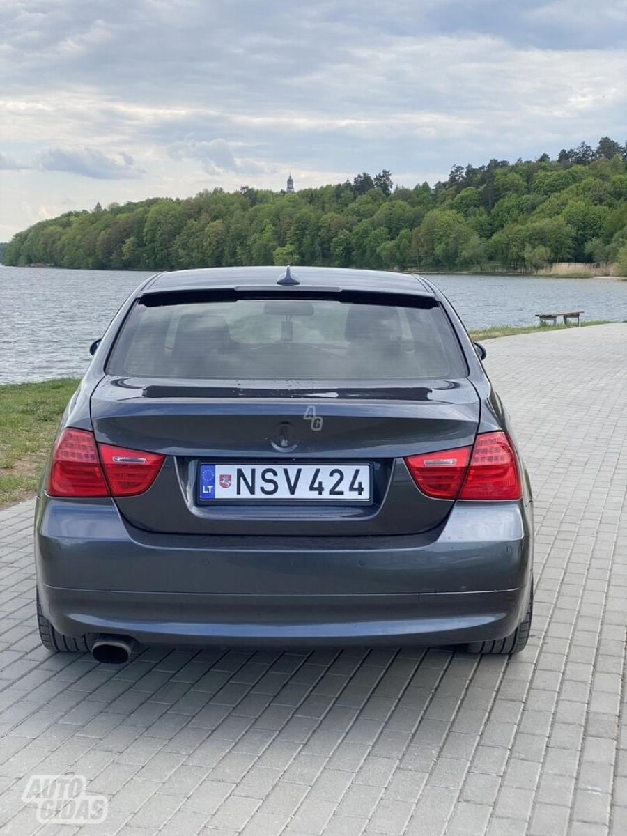 Grey BMW 320 2008 in Kaunas, with an engine capacity of 2.00 L and mileage of 433 thousand km for 3000 €, photo 12 on AUTOMOTO.COM.LV
