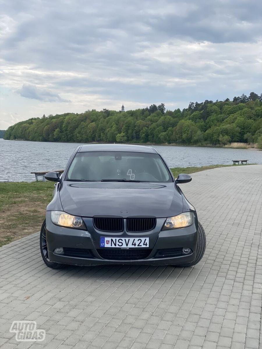 Grey BMW 320 2008 in Kaunas, with an engine capacity of 2.00 L and mileage of 433 thousand km for 3000 €, photo 19 on AUTOMOTO.COM.LV