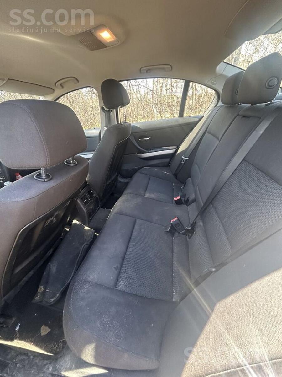 Pelēks BMW 320 2008 Limbaži, ar dzinēja tilpumu 2.00 L un nobraukumu 0 tūkst. km par 2200 €, foto 5 vietnē AUTOMOTO.COM.LV