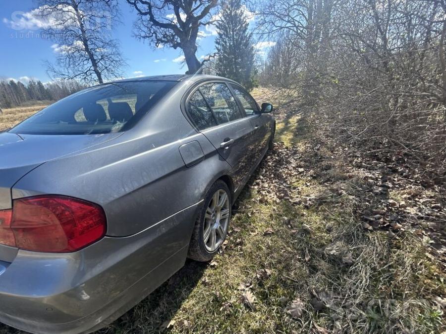 Pelēks BMW 320 2008 Limbaži, ar dzinēja tilpumu 2.00 L un nobraukumu 0 tūkst. km par 2200 €, foto 6 vietnē AUTOMOTO.COM.LV