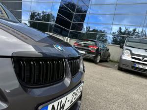 Grey BMW 320 2008 in Riga, with an engine capacity of 2.00 L and mileage of 263 thousand km for 4490 €, photo 3 on AUTOMOTO.COM.LV