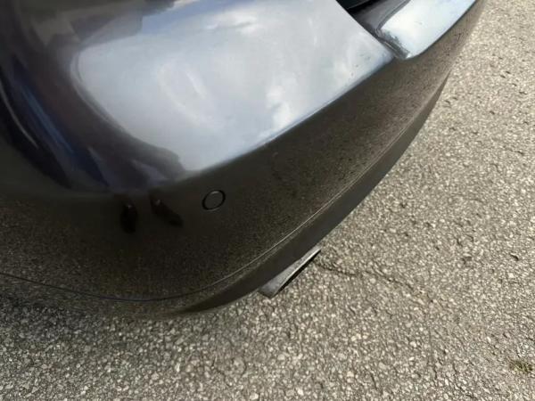 Pelēks BMW 320 2008 Rīga, ar dzinēja tilpumu 2.00 L un nobraukumu 263 tūkst. km par 4490 €, foto 10 vietnē AUTOMOTO.COM.LV