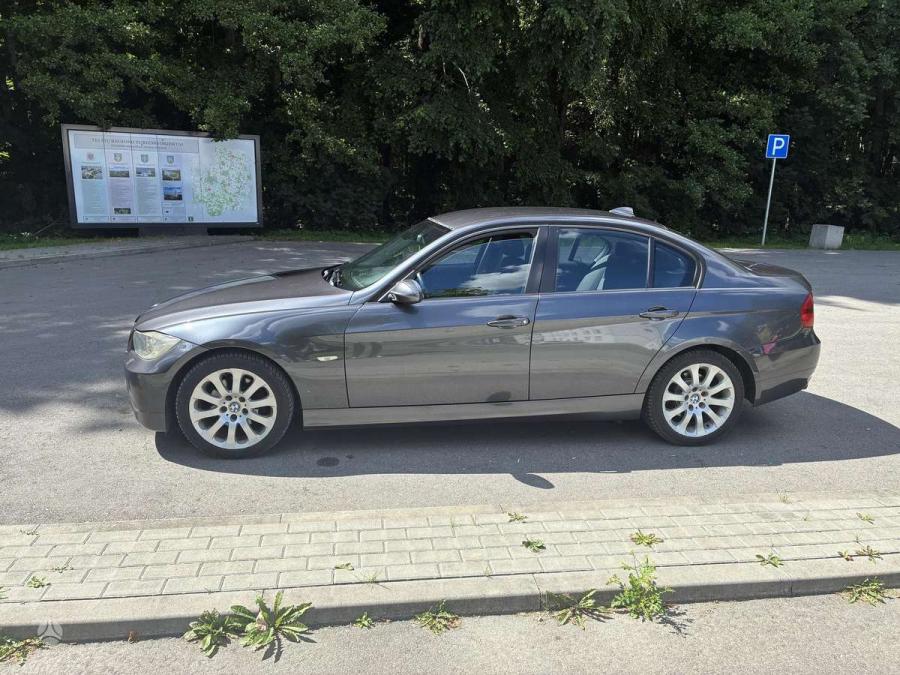 Pelēks BMW 320 2008 Mažeikiai, ar dzinēja tilpumu 2.00 L un nobraukumu 287 tūkst. km par 4500 €, foto 7 vietnē AUTOMOTO.COM.LV