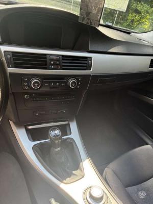 Pelēks BMW 320 2008 Mažeikiai, ar dzinēja tilpumu 2.00 L un nobraukumu 287 tūkst. km par 4500 €, foto 11 vietnē AUTOMOTO.COM.LV