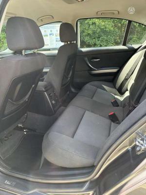 Pelēks BMW 320 2008 Mažeikiai, ar dzinēja tilpumu 2.00 L un nobraukumu 287 tūkst. km par 4500 €, foto 12 vietnē AUTOMOTO.COM.LV