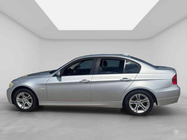 Pelēks BMW 320 2008 Kauņa, ar dzinēja tilpumu 2.00 L un nobraukumu 316 tūkst. km par 4390 €, foto 3 vietnē AUTOMOTO.COM.LV
