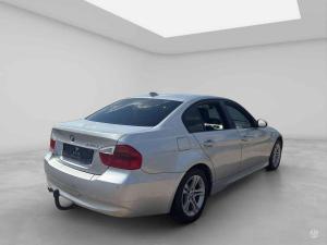 Grey BMW 320 2008 in Kaunas, with an engine capacity of 2.00 L and mileage of 316 thousand km for 4390 €, photo 7 on AUTOMOTO.COM.LV