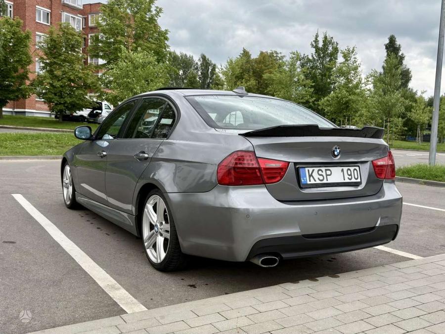 Grey BMW 320 2008 in Vilnius, with an engine capacity of 2.00 L and mileage of 340 thousand km for 5500 €, photo 7 on AUTOMOTO.COM.LV