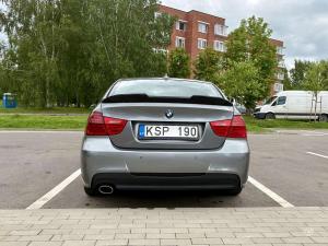 Grey BMW 320 2008 in Vilnius, with an engine capacity of 2.00 L and mileage of 340 thousand km for 5500 €, photo 8 on AUTOMOTO.COM.LV