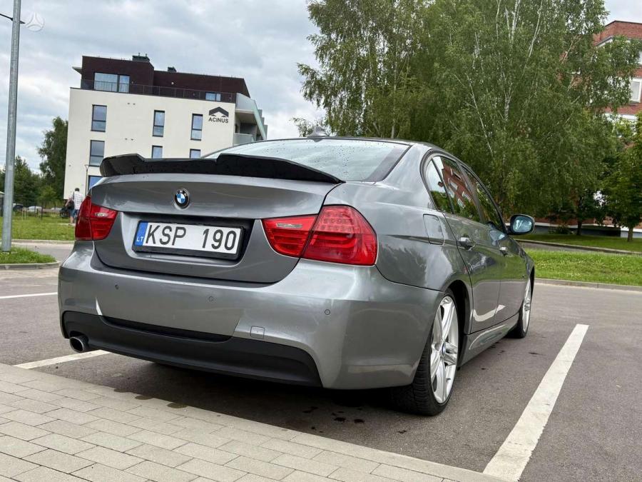 Grey BMW 320 2008 in Vilnius, with an engine capacity of 2.00 L and mileage of 340 thousand km for 5500 €, photo 9 on AUTOMOTO.COM.LV