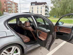 Grey BMW 320 2008 in Vilnius, with an engine capacity of 2.00 L and mileage of 340 thousand km for 5500 €, photo 21 on AUTOMOTO.COM.LV