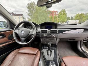 Grey BMW 320 2008 in Vilnius, with an engine capacity of 2.00 L and mileage of 340 thousand km for 5500 €, photo 24 on AUTOMOTO.COM.LV