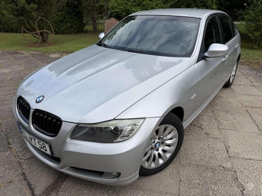Grey BMW 320 2008 in Prienai, with an engine capacity of 2.00 L and mileage of 266 thousand km for 4150 €, photo 5 on AUTOMOTO.COM.LV