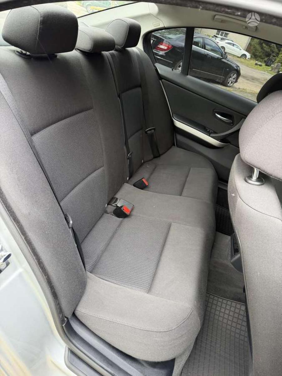Grey BMW 320 2008 in Prienai, with an engine capacity of 2.00 L and mileage of 266 thousand km for 4150 €, photo 11 on AUTOMOTO.COM.LV