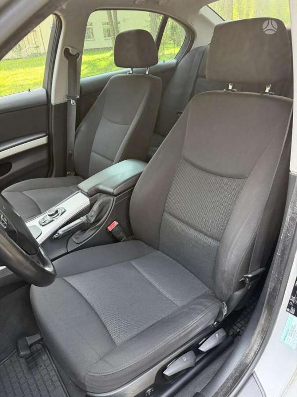 BMW 320 2008 Prienai vietnē Pelēks BMW 320 2008 Prienai, ar dzinēja tilpumu 2.00 L un nobraukumu 266 tūkst. km par 3888 €, foto 7 vietnē AUTOMOTO.COM.LV