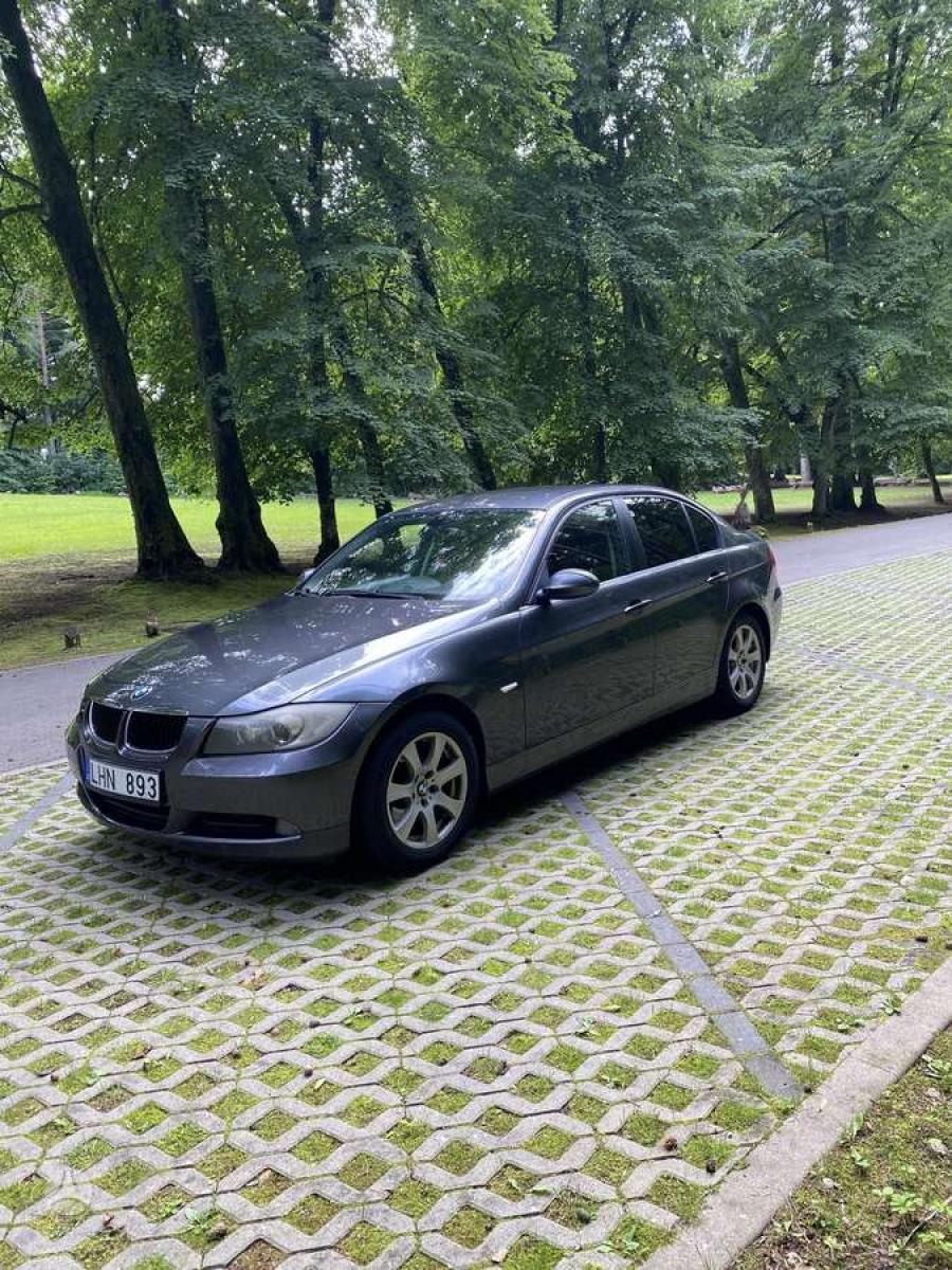 Pelēks BMW 320 2008 Kauņa, ar dzinēja tilpumu 2.00 L un nobraukumu 364 tūkst. km par 2490 €, foto 1 vietnē AUTOMOTO.COM.LV