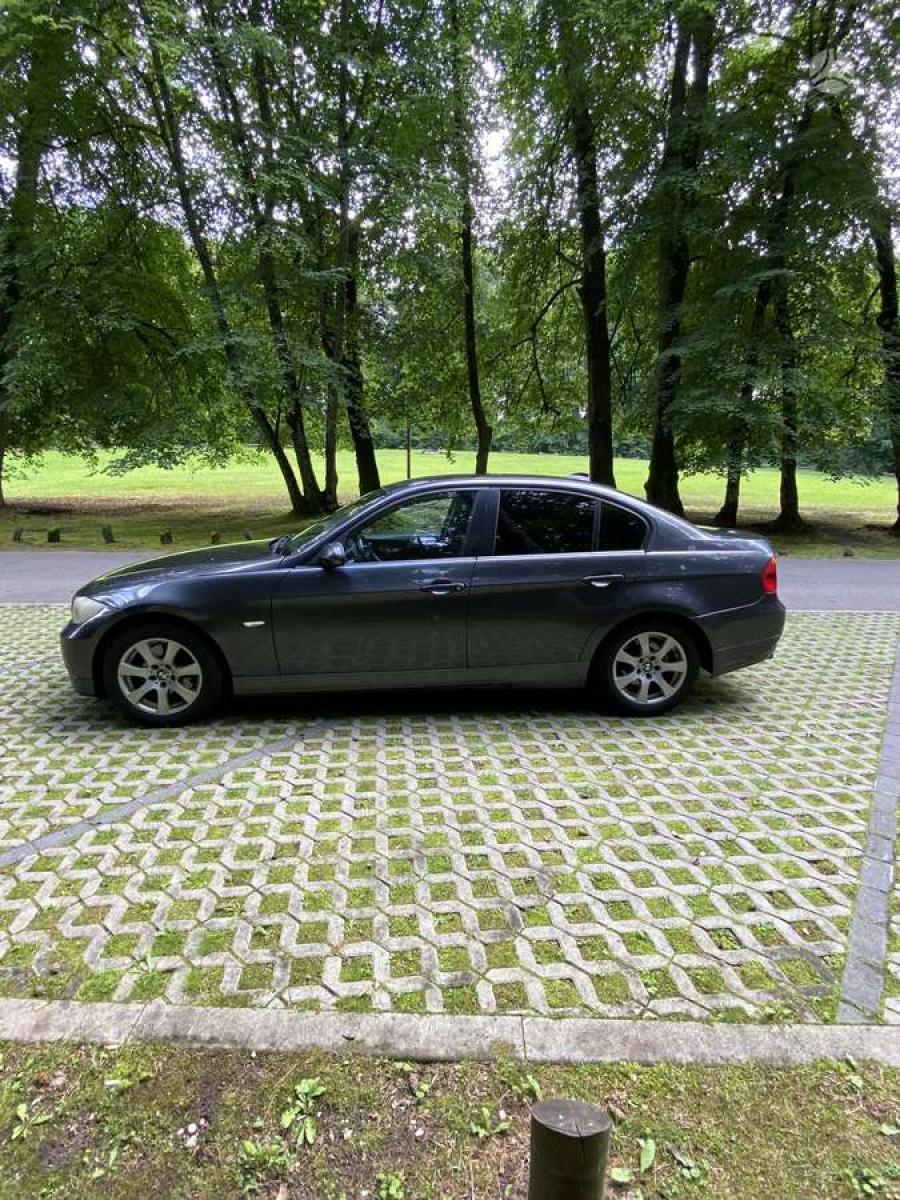 Pelēks BMW 320 2008 Kauņa, ar dzinēja tilpumu 2.00 L un nobraukumu 364 tūkst. km par 2490 €, foto 6 vietnē AUTOMOTO.COM.LV