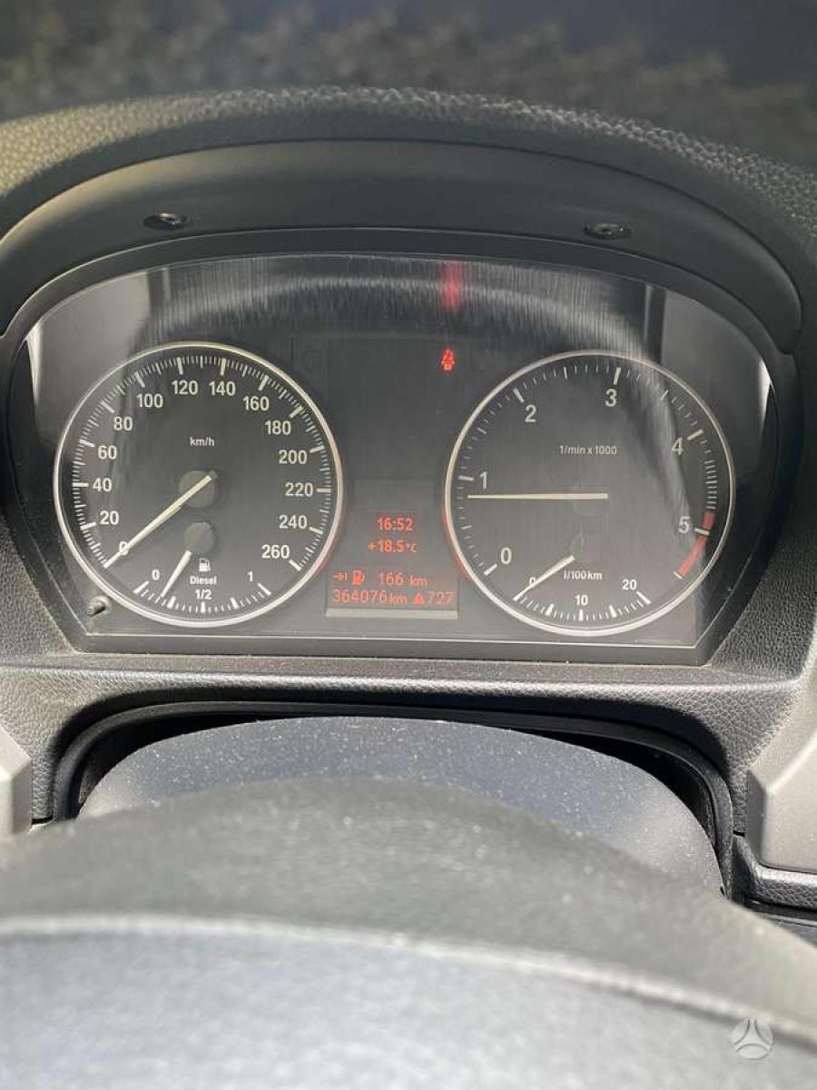 Pelēks BMW 320 2008 Kauņa, ar dzinēja tilpumu 2.00 L un nobraukumu 364 tūkst. km par 2490 €, foto 9 vietnē AUTOMOTO.COM.LV