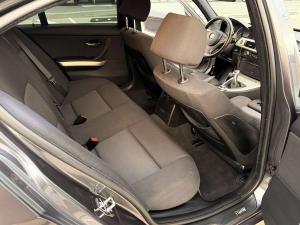 Grey BMW 320 2008 in Vilnius, with an engine capacity of 2.00 L and mileage of 355 thousand km for 3490 €, photo 13 on AUTOMOTO.COM.LV