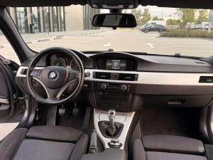 Grey BMW 320 2008 in Vilnius, with an engine capacity of 2.00 L and mileage of 355 thousand km for 3490 €, photo 16 on AUTOMOTO.COM.LV