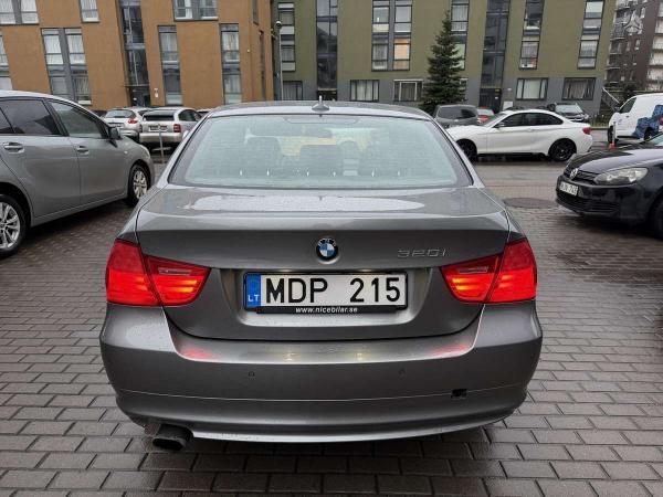 Grey BMW 320 2009 in Vilnius, with an engine capacity of 2.00 L and mileage of 191 thousand km for 2550 €, photo 4 on AUTOMOTO.COM.LV