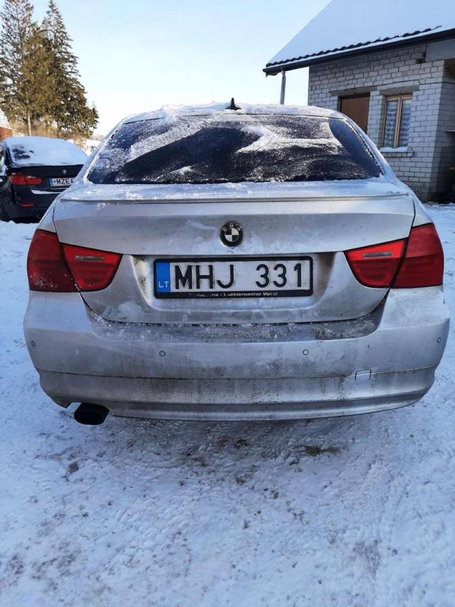 Pelēks BMW 320 2009 Prienai, ar dzinēja tilpumu 2.00 L un nobraukumu 316 tūkst. km par 2650 €, foto 11 vietnē AUTOMOTO.COM.LV
