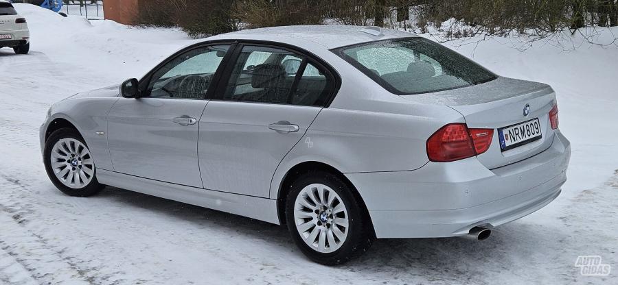 Pelēks BMW 320 2009 Kauņa, ar dzinēja tilpumu 2.00 L un nobraukumu 430 tūkst. km par 4250 €, foto 3 vietnē AUTOMOTO.COM.LV
