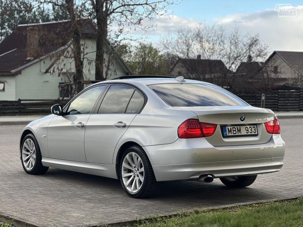 Grey BMW 320 2009 in Kaisiadorys, with an engine capacity of 2.00 L and mileage of 334 thousand km for 3850 €, photo 6 on AUTOMOTO.COM.LV
