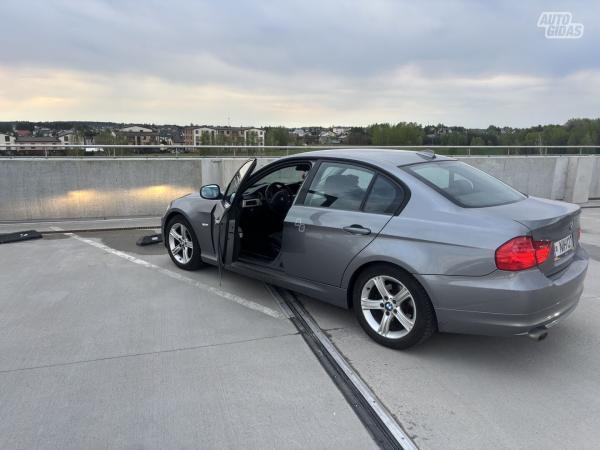 Grey BMW 320 2009 in Vilnius, with an engine capacity of 2.00 L and mileage of 301 thousand km for 5899 €, photo 2 on AUTOMOTO.COM.LV