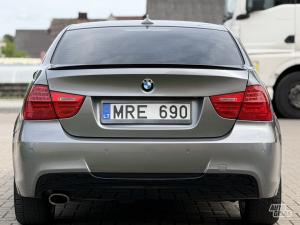 Grey BMW 320 2009 in Kaisiadorys, with an engine capacity of 2.00 L and mileage of 301 thousand km for 3950 €, photo 4 on AUTOMOTO.COM.LV